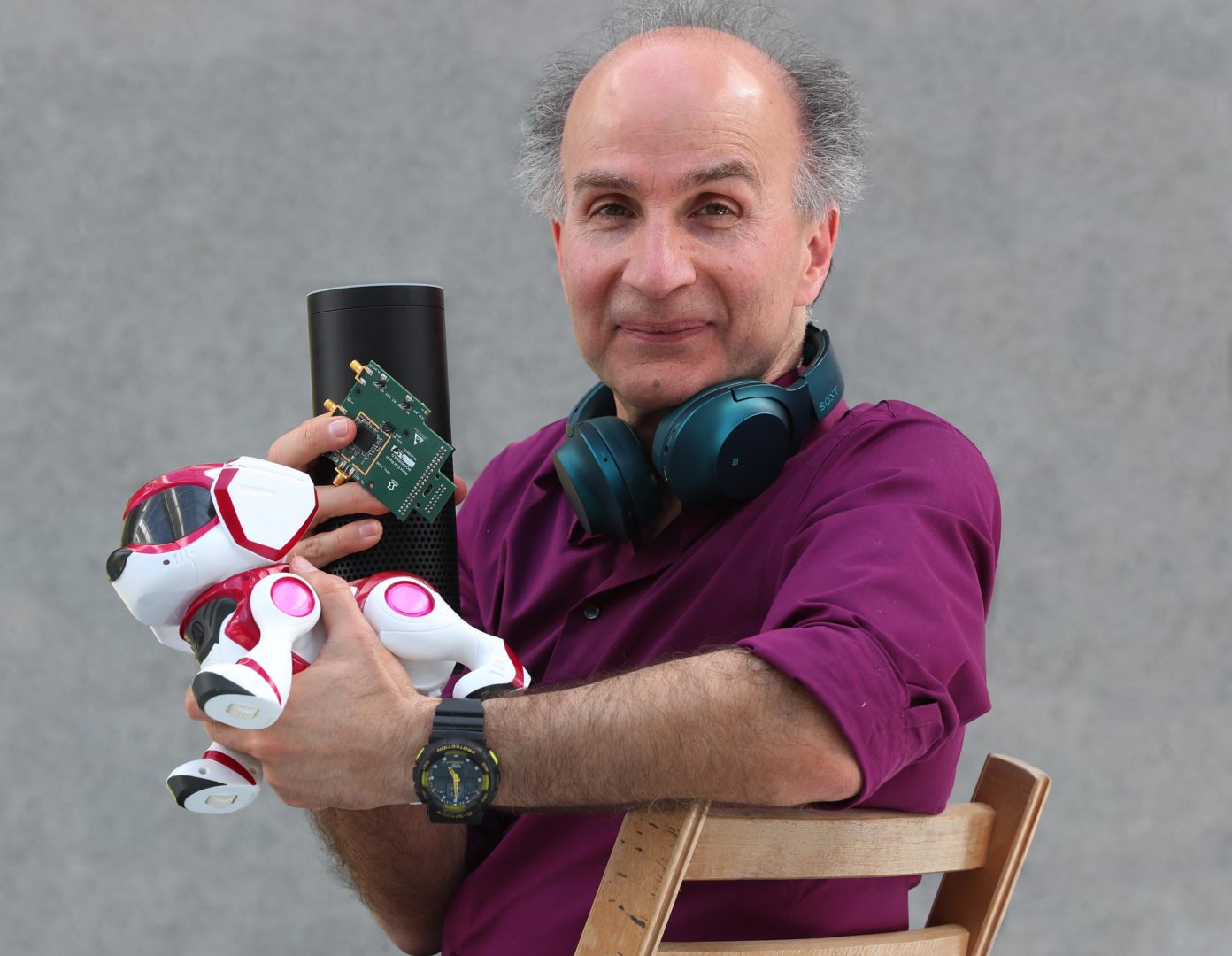 UCLA Professor delivers electronics course to MIDAS members - MIDAS Ireland